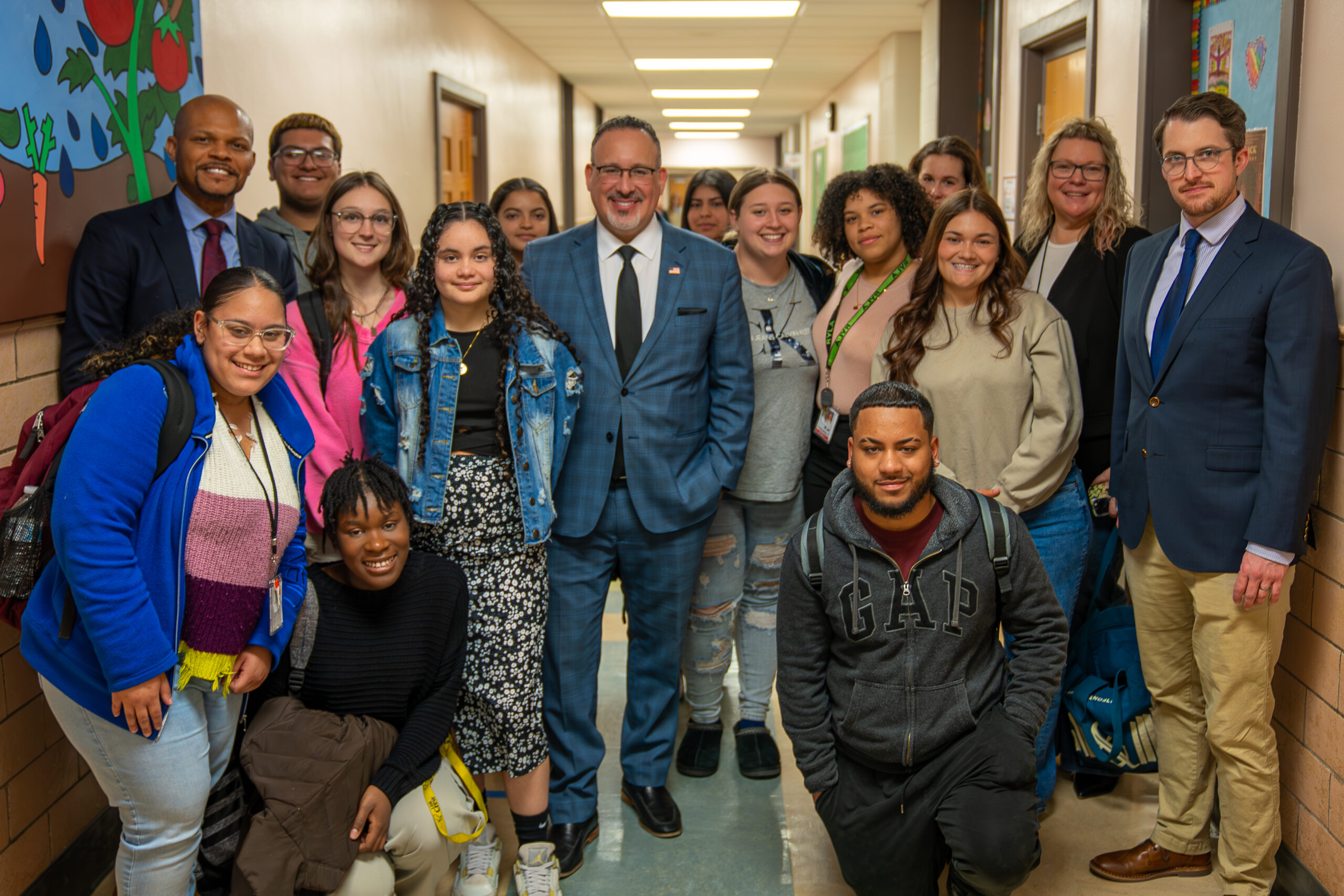 Washington Elementary showcases itself as a full-service community ...