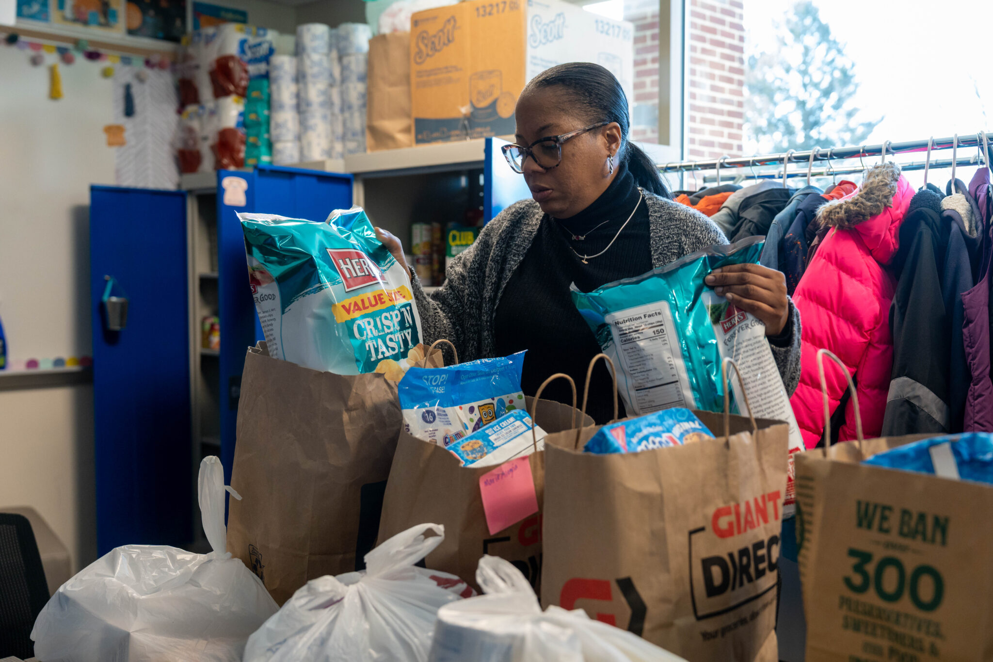 Lincoln MS launches a Food Pantry for our Lincoln Lions and their ...